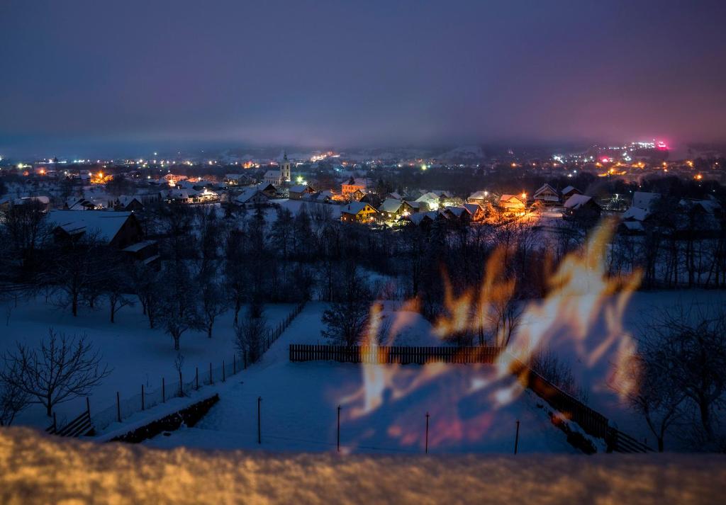 Vârful Caraiman: Muntele impunător din inima Bucegilor - Transylvanian Inn