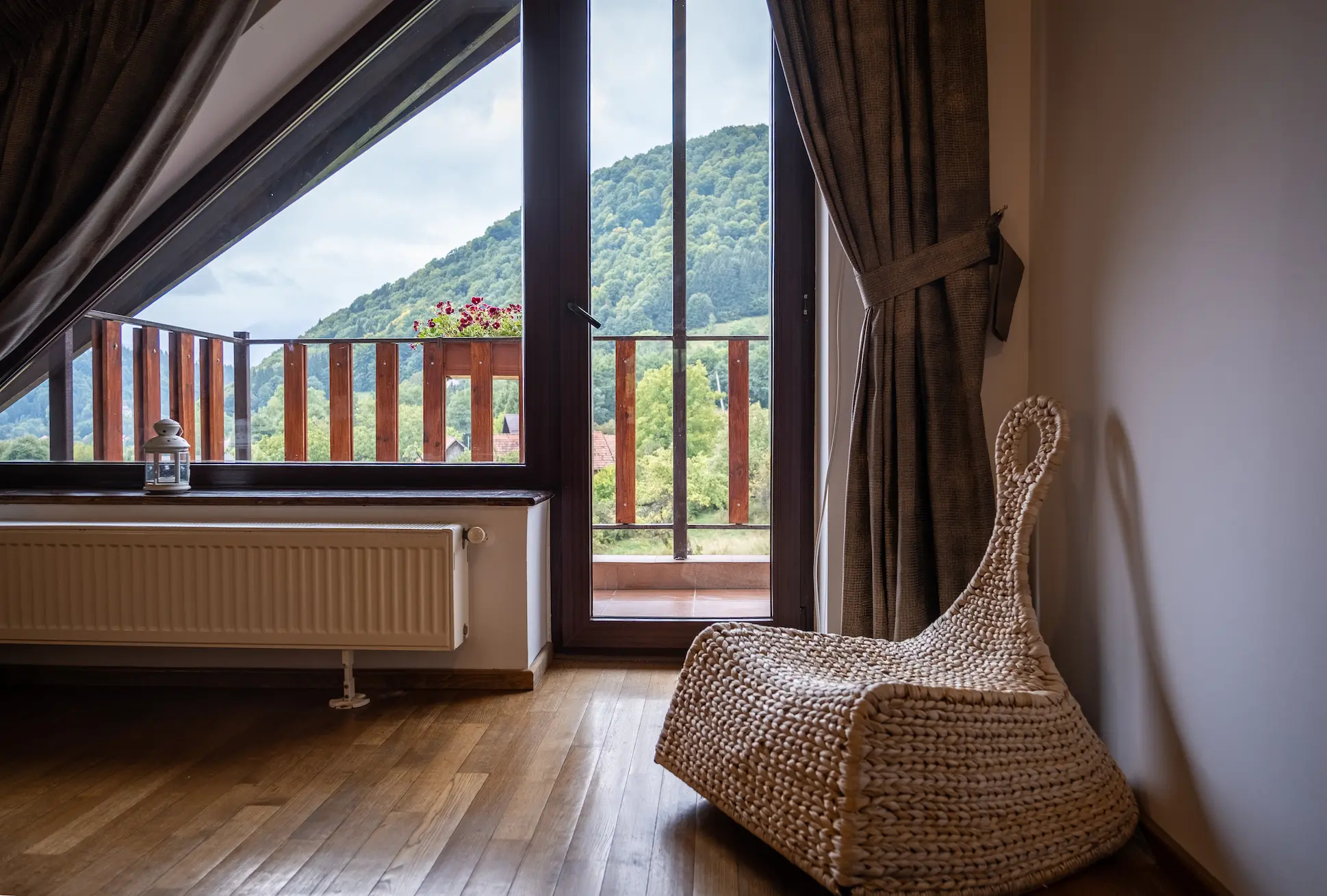 Transylvanian Inn - Vilă în Predeluț, Bran