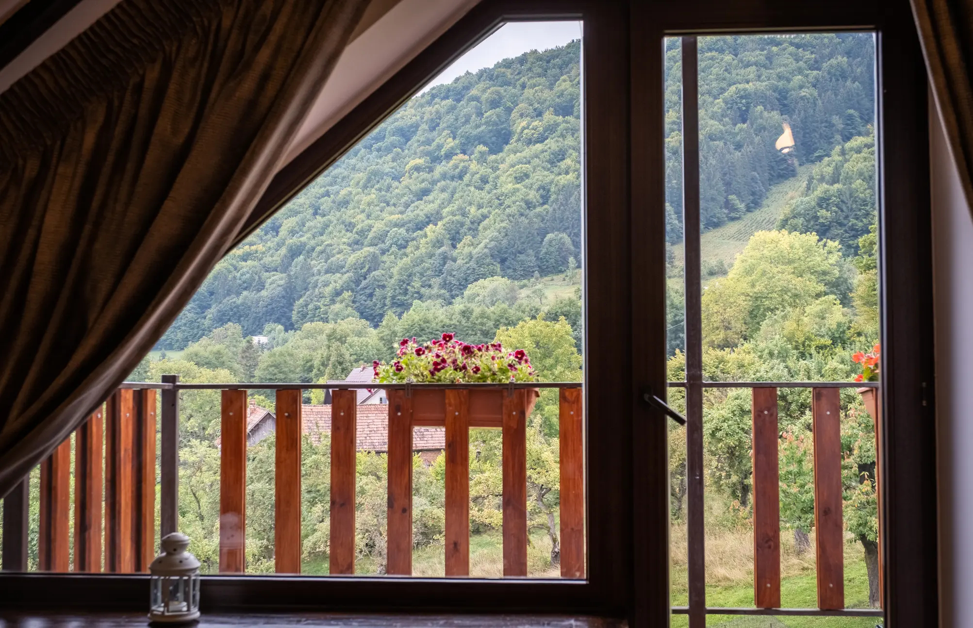 Transylvanian Inn - Vilă în Predeluț, Bran