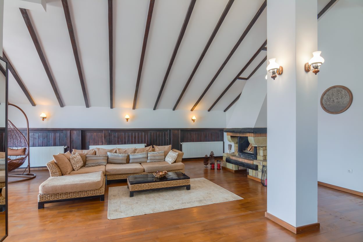 Transylvanian Inn - Vilă în Predeluț, Bran